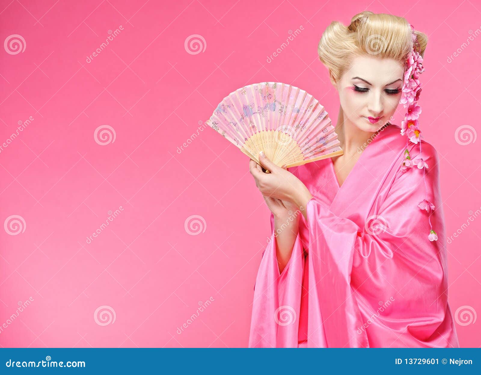 Geisha with a fan stock image. Image of japan, blond - 13729601