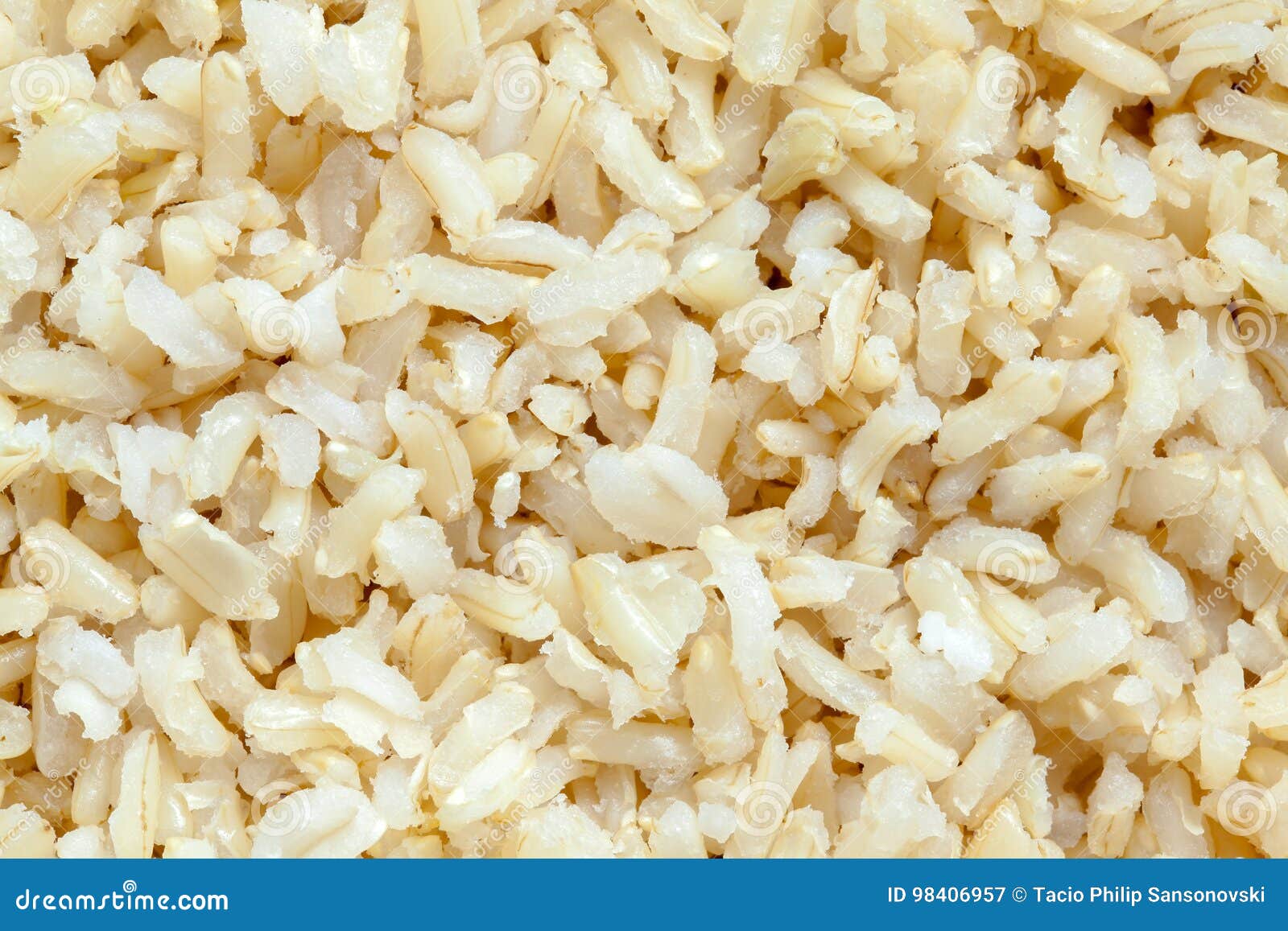 Gekochter brauner Reis stockbild. Bild von frech, diät - 98406957