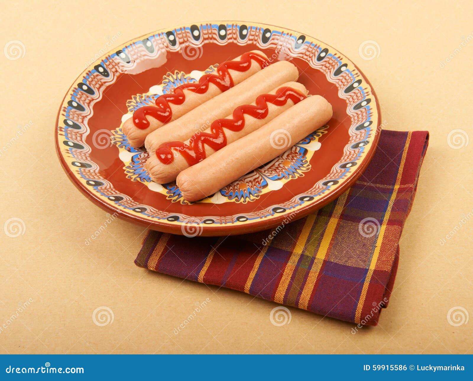 Gekookte Worst Met Mosterd Op Een Plaat Stock Foto - Image of barbecue ...