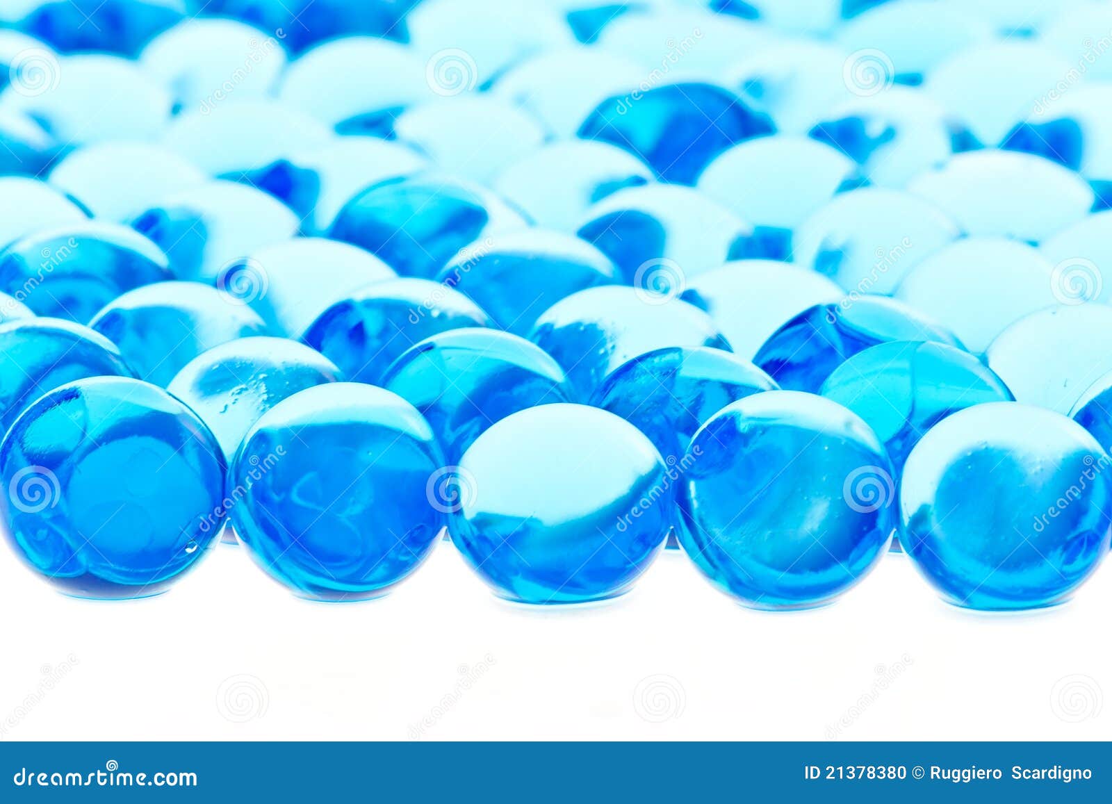 Gel azul de la bola foto de archivo. Imagen de esfera - 21378380