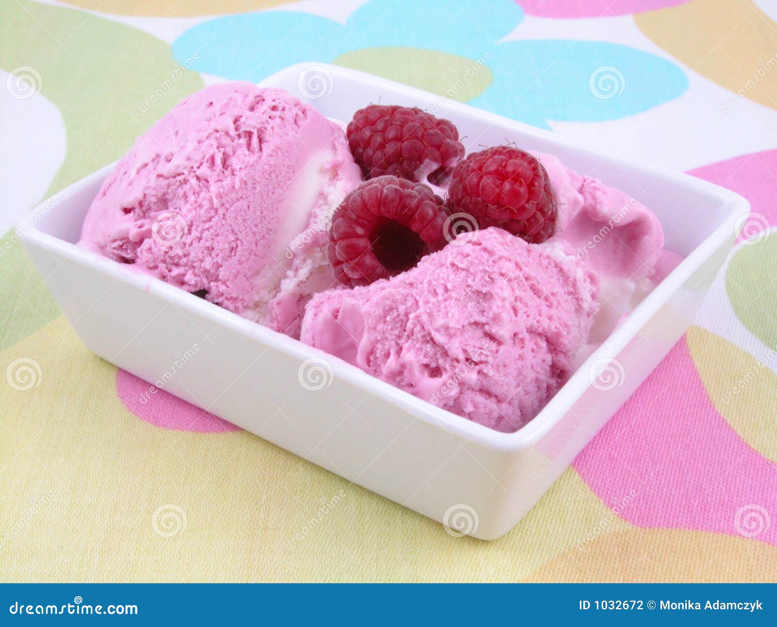 Gelato fotografia stock. Immagine di alimento, calore - 1032672