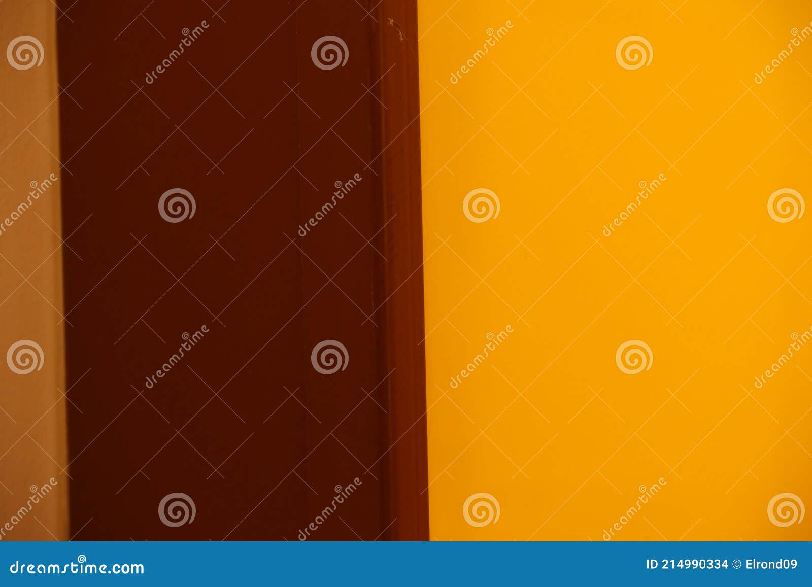 Gelbe und braune Textur stockfoto. Bild von beschaffenheit - 214990334