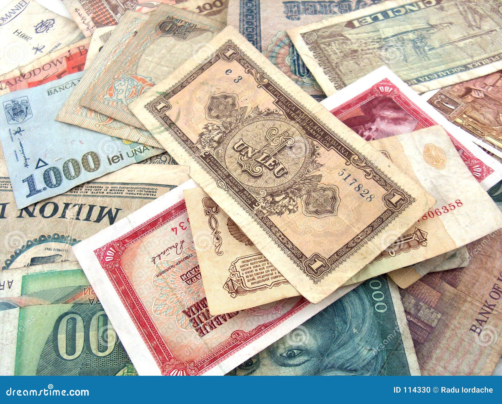 Geld stock foto. Image of bankbiljet, bedrag, zaken, succes - 114330