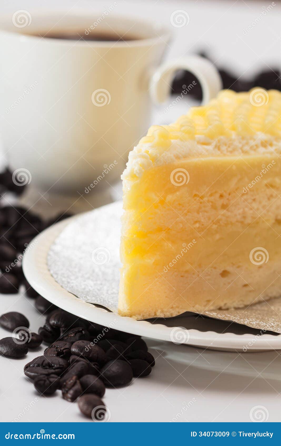 Gele cake. stock afbeelding. Image of gastronomisch, koffie - 34073009