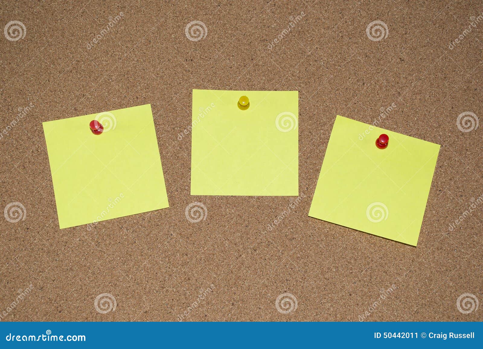 Gele Post-itnota's Over Cork Board Stock Afbeelding - Image of kurk ...