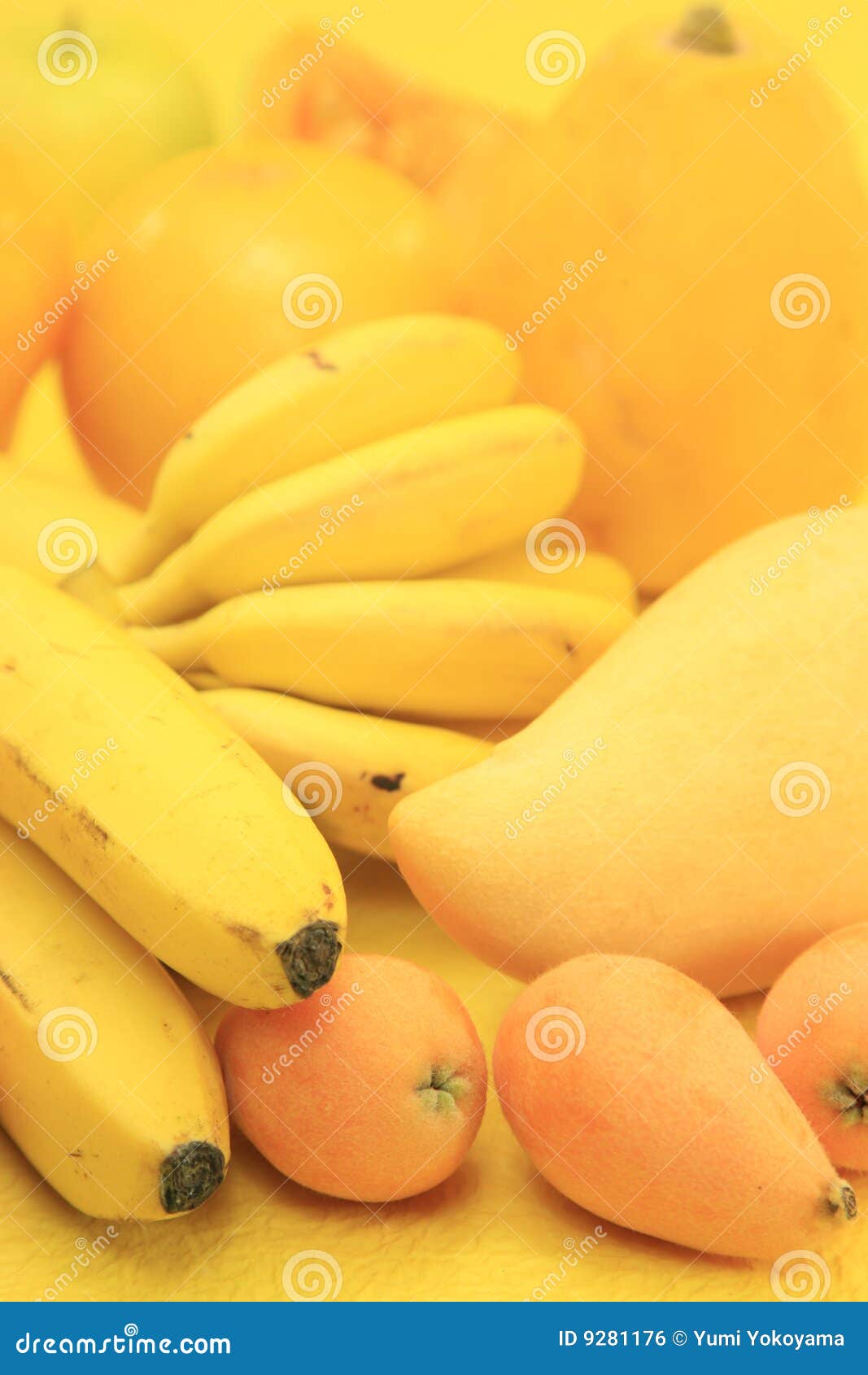 Gele vruchten stock foto. Image of grapefruit, studio - 9281176