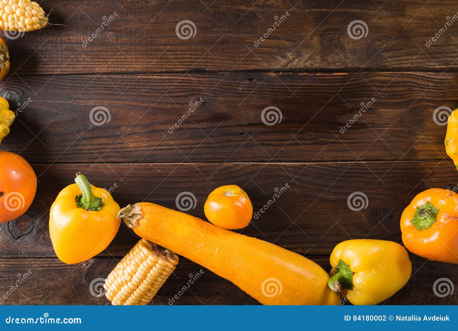 Gele vruchten en groenten stock foto. Image of feestelijk - 84180002