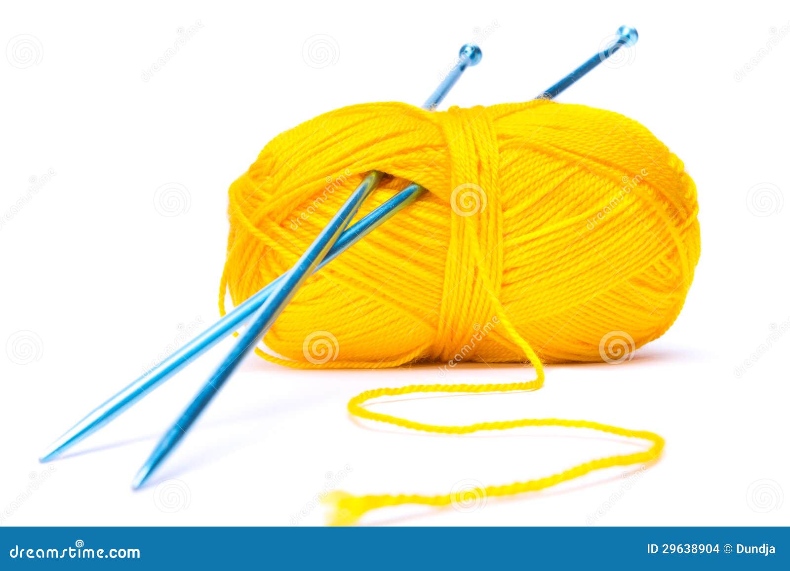 Gele wol met naalden stock foto. Image of hobbys, naald - 29638904