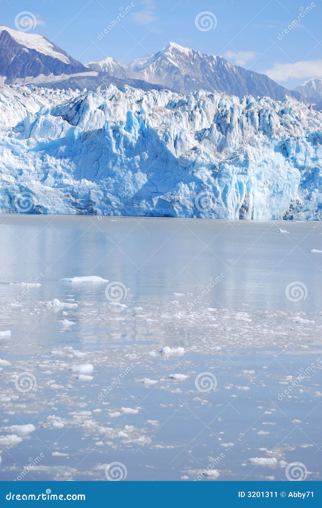 Geleira de Hubbard imagem de stock. Imagem de icebergs - 3201311