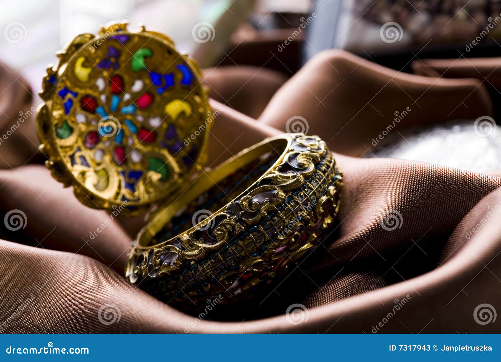 Gem box stock image. Image of open, carved, jewelery, necklaces - 7317943