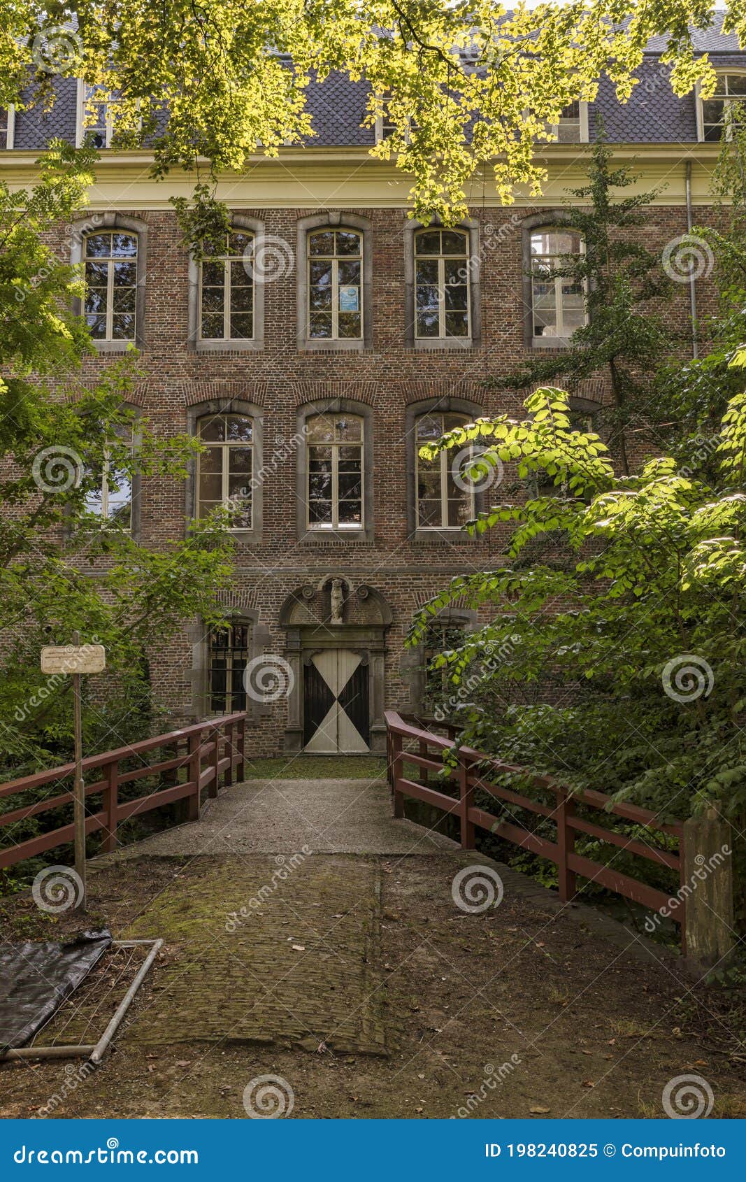 The Gemert castle outdoor editorial image. Image of netherlands - 198240825