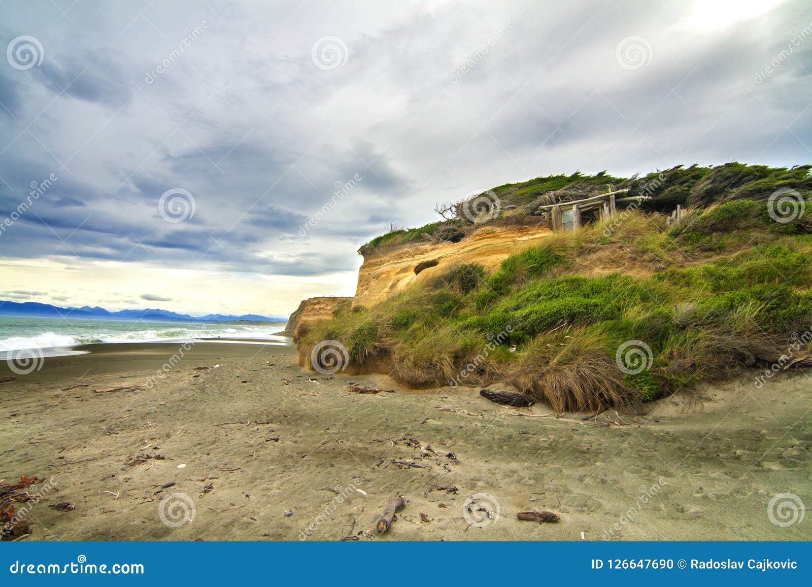 Dramatic Seascape of Windy Wild Black Sand Beach in Southland, Catlins ...