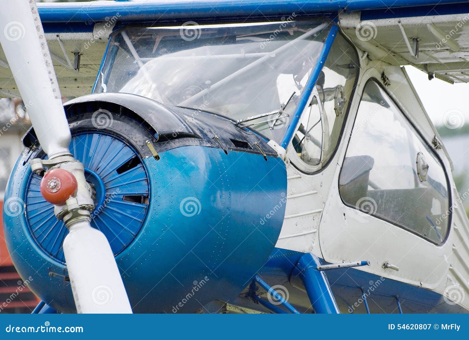 General aviation airplane stock image. Image of flight - 54620807