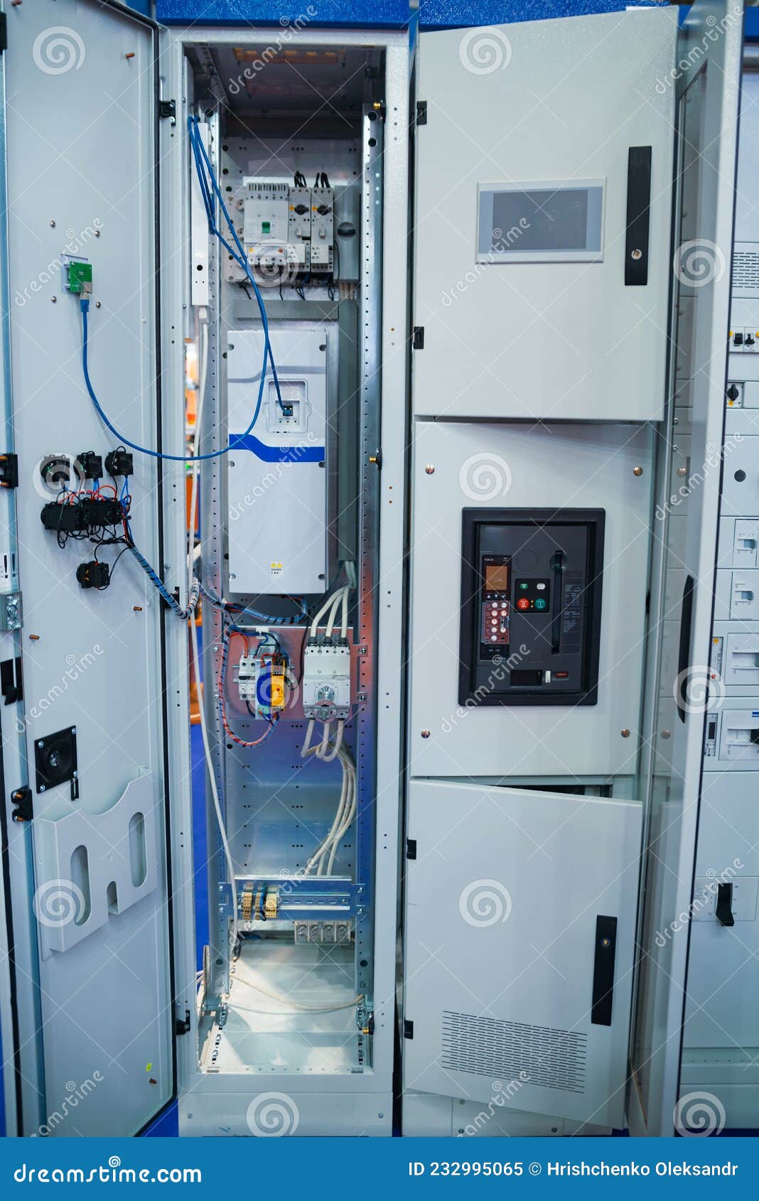 General Purpose Variable Frequency Drives. Pump Panel with Remote ...