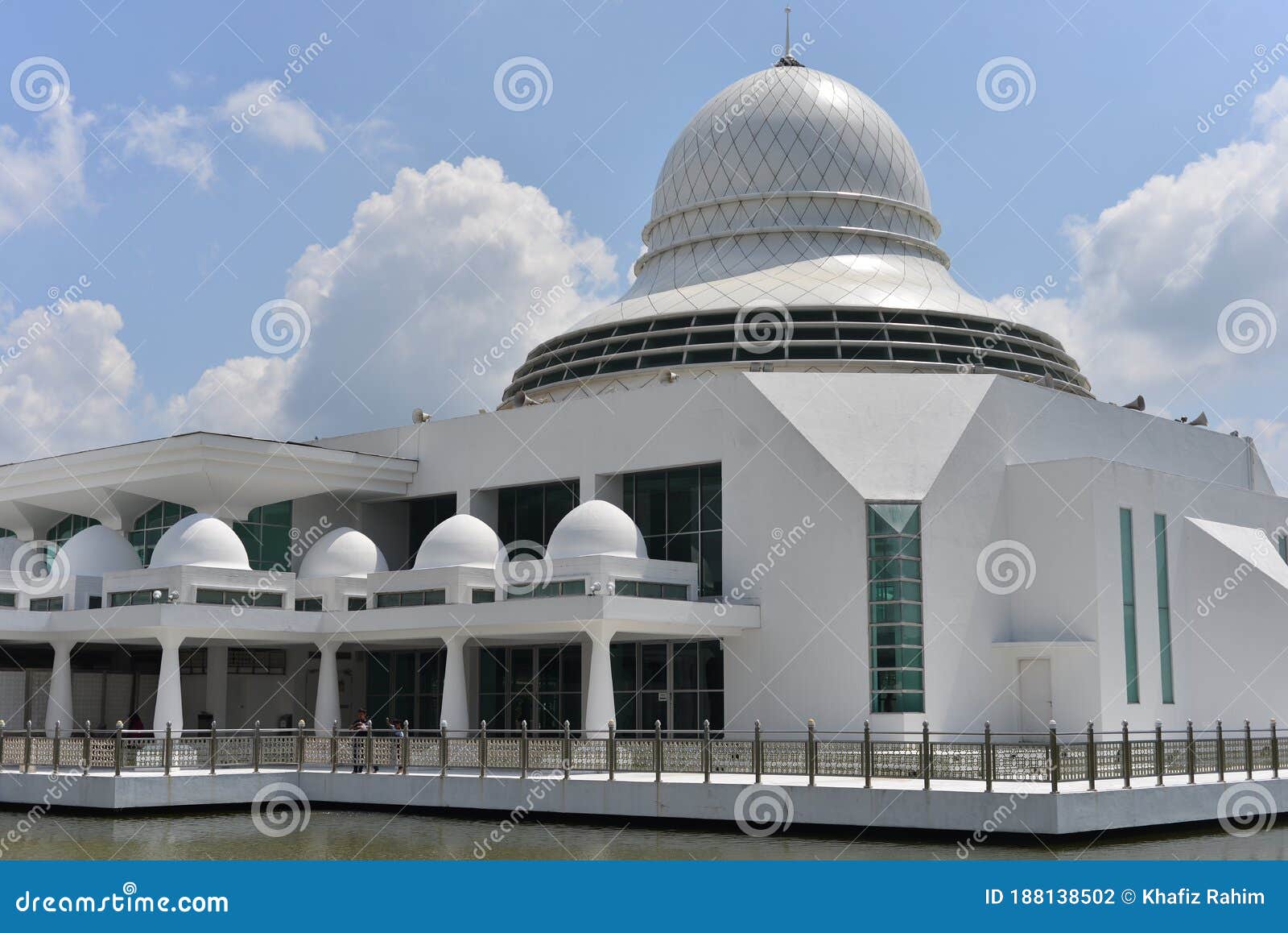 An Nur Mosque At Universiti Teknologi PETRONAS Royalty-Free Stock Image ... An Nur Mosque At Universiti Teknologi PETRONAS Royalty-Free Stock Image ...