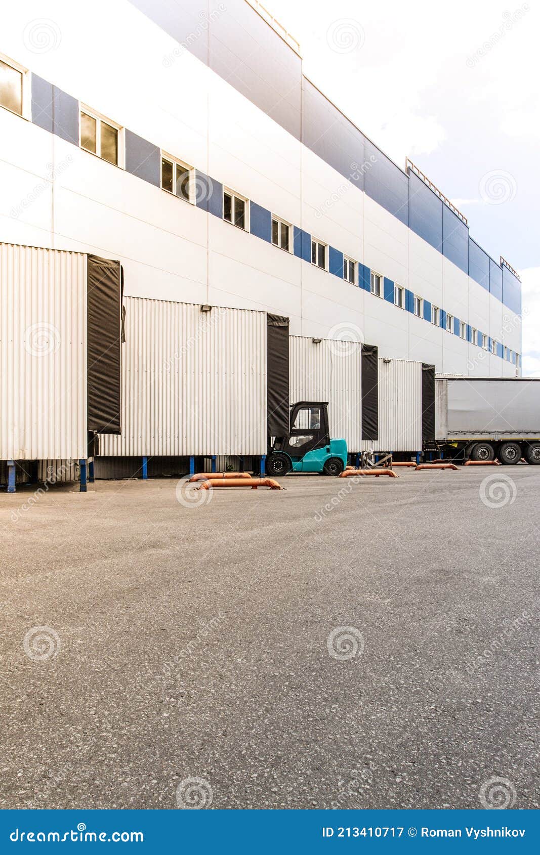 General View To the Loading Gates in the Big Distribution Warehouse ...