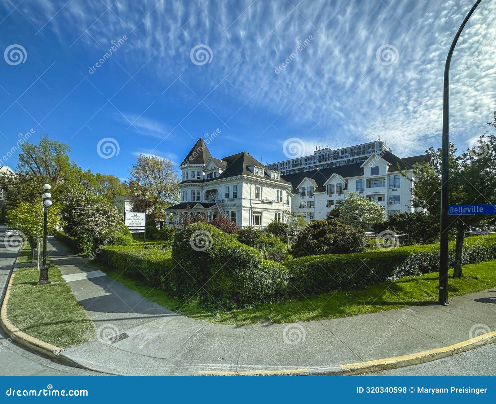 Generated Image Pedestrian Removed.Huntingdon Manor Hotel on Bellville ...