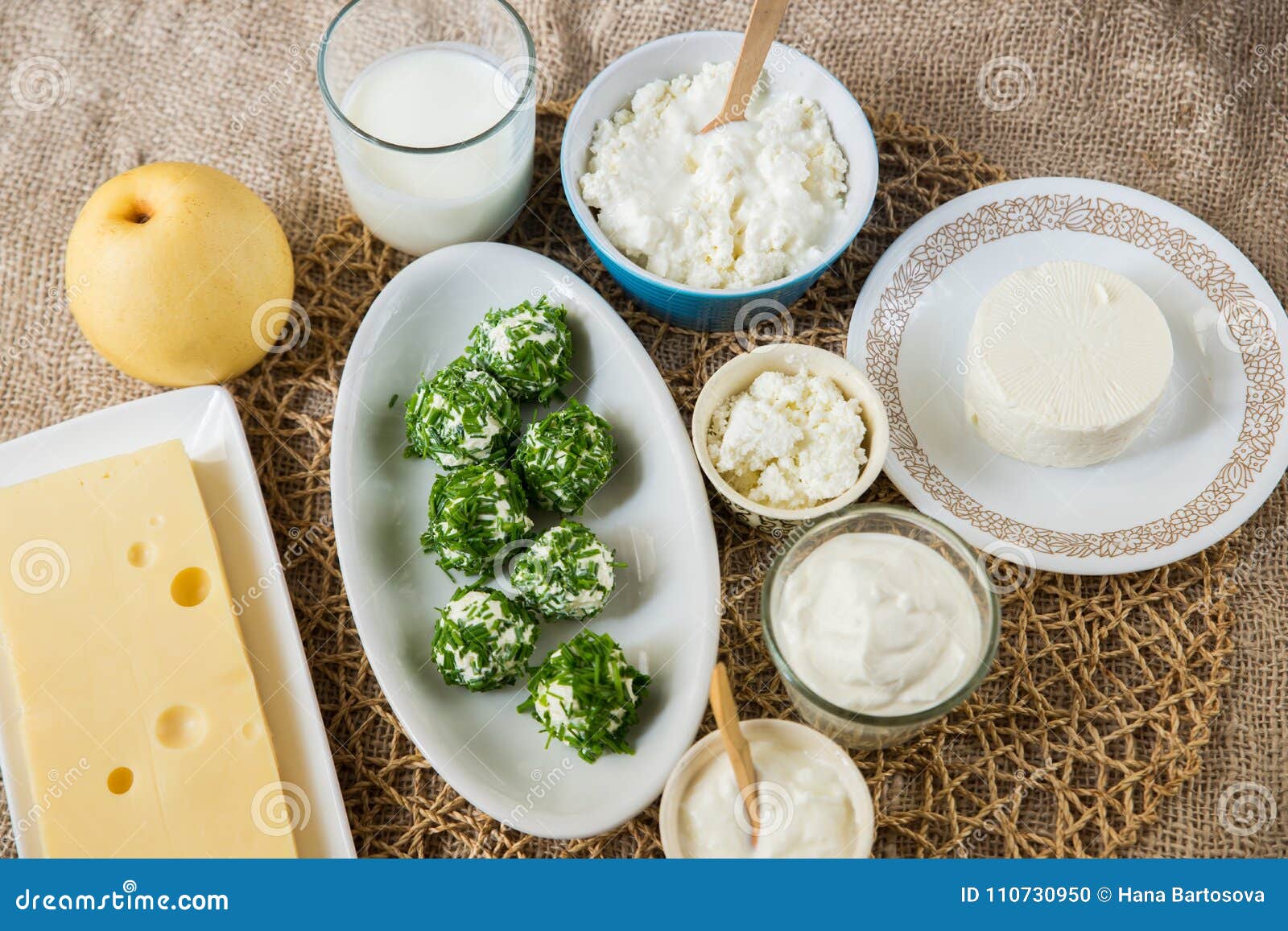 Generi Di Differetn Di Formaggio E Di Emmental Bianchi Molli Fotografia ...