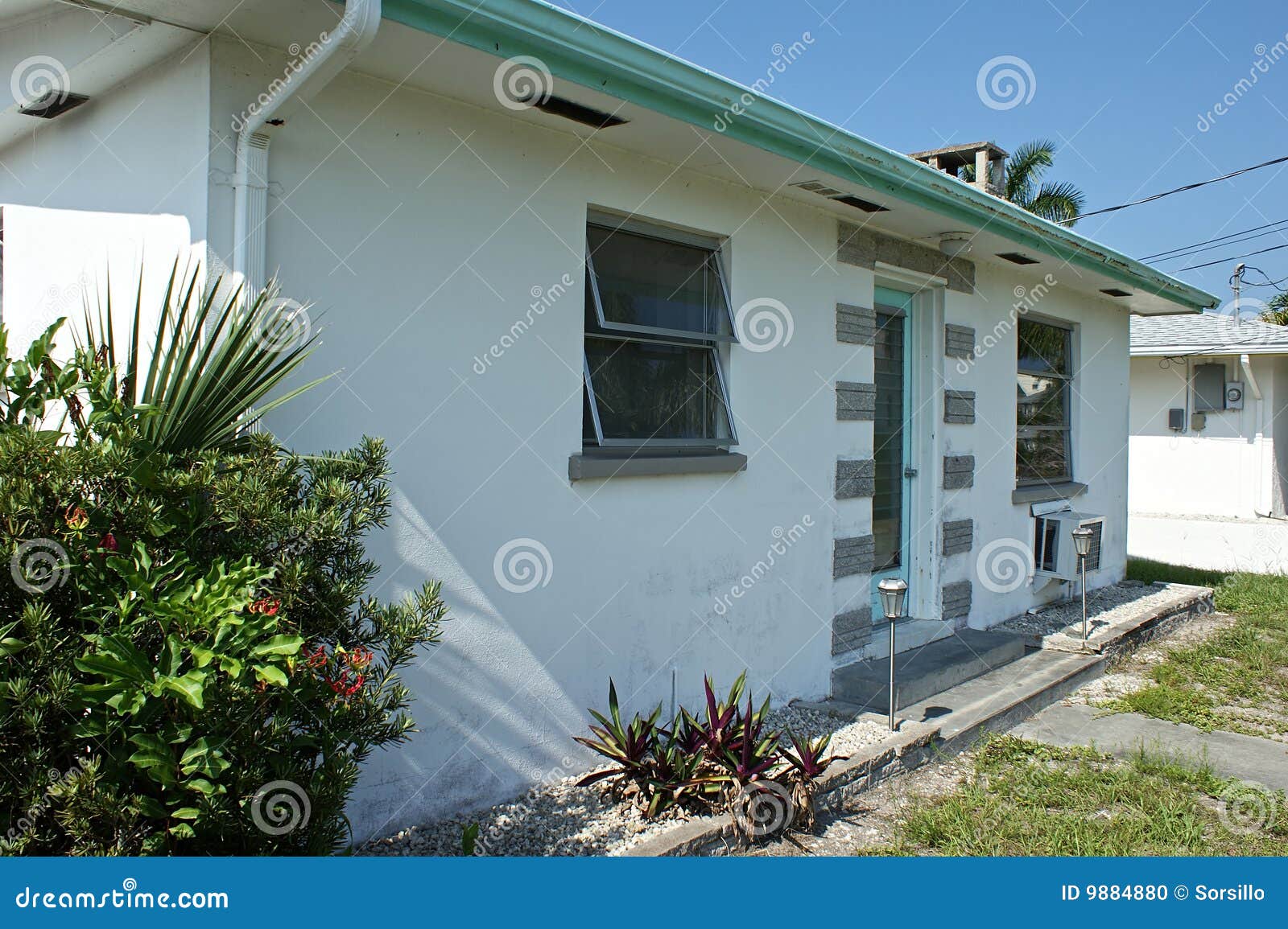 Generic 1950s florida home stock photo. Image of home - 9884880