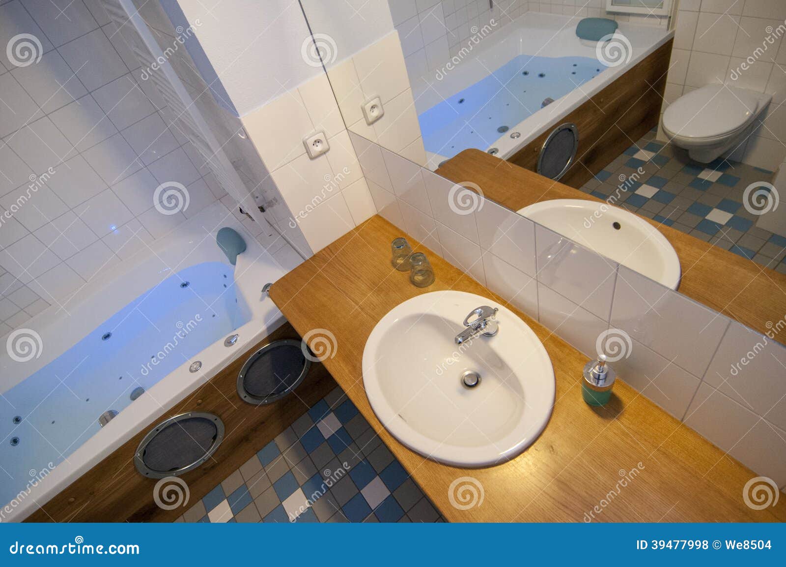 Generic bathroom stock photo. Image of generic, bath - 39477998