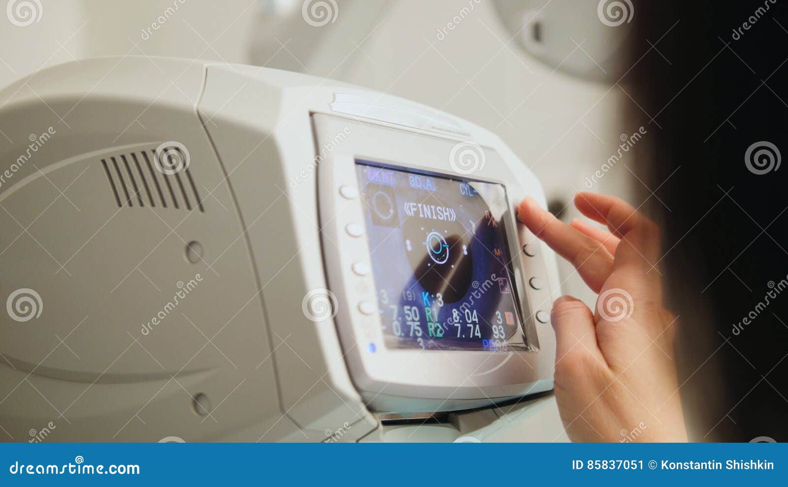 A Generic Eye Scanner Machine for Optometrist Stock Image - Image of ...