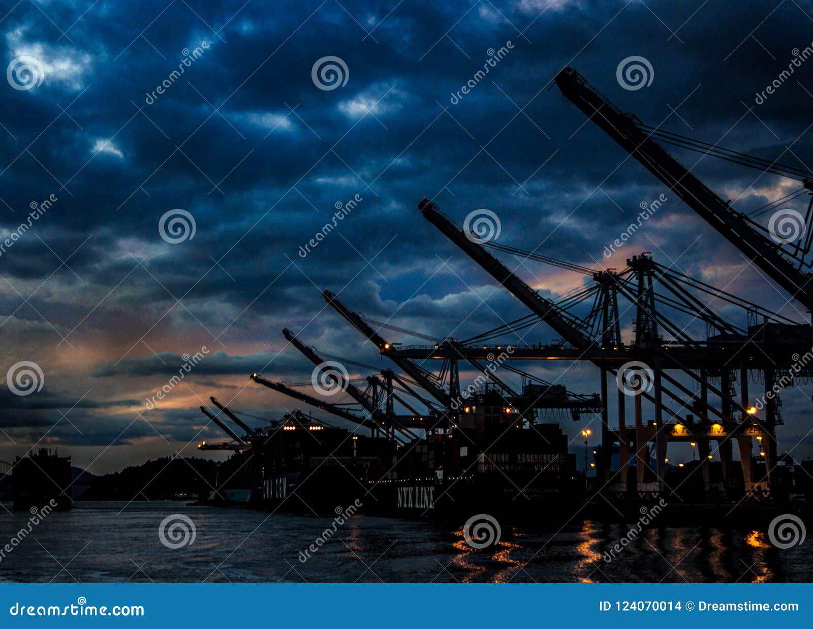 Night Shipyard in the San Francisco Bay Editorial Stock Image - Image ...