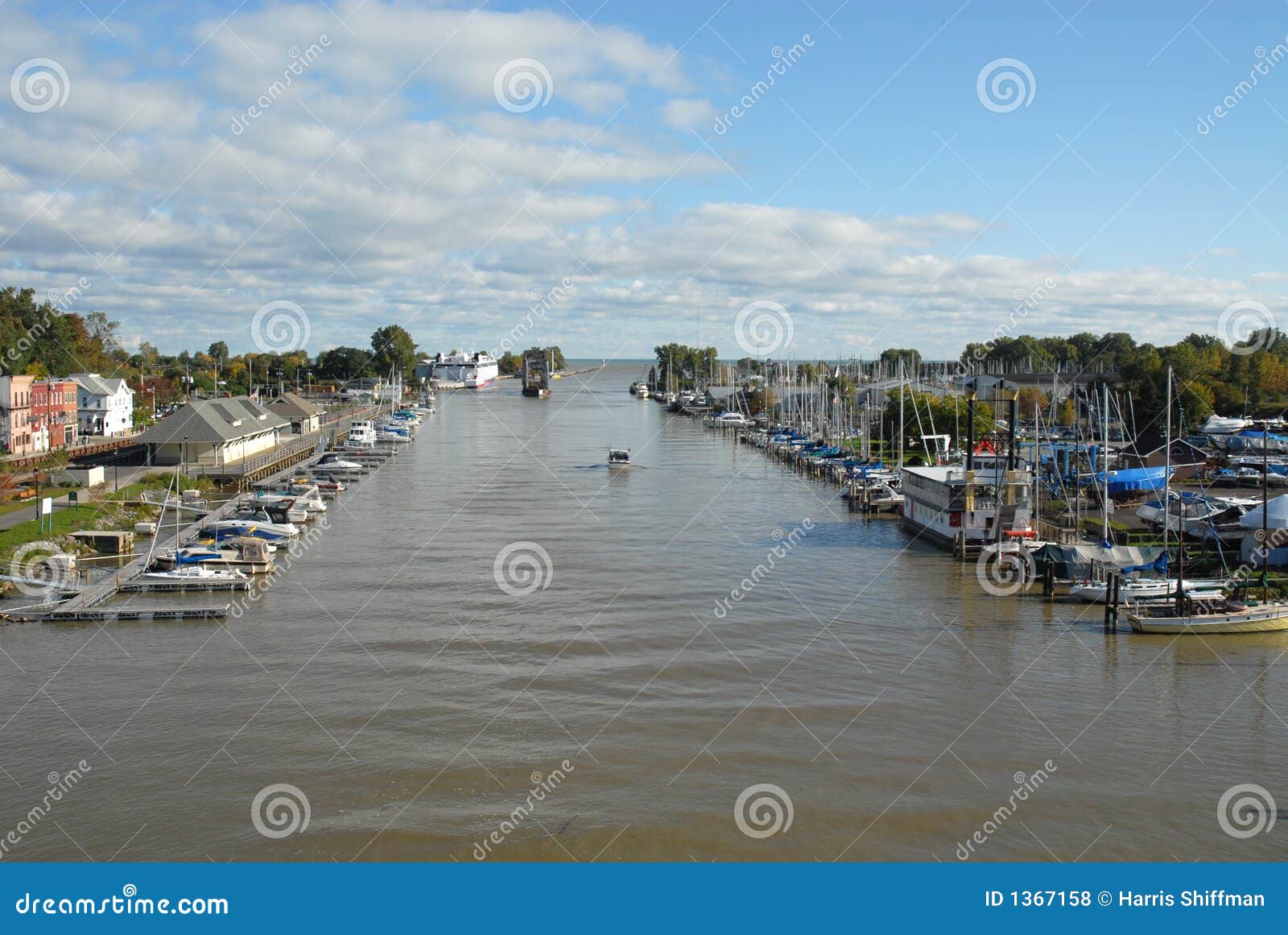 Genesee River stock photo. Image of waterway, ontario - 1367158