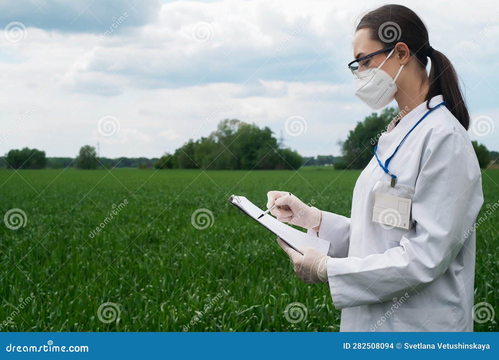 Geneticists, Biologists and Scientists Study the Genetic Structure of ...