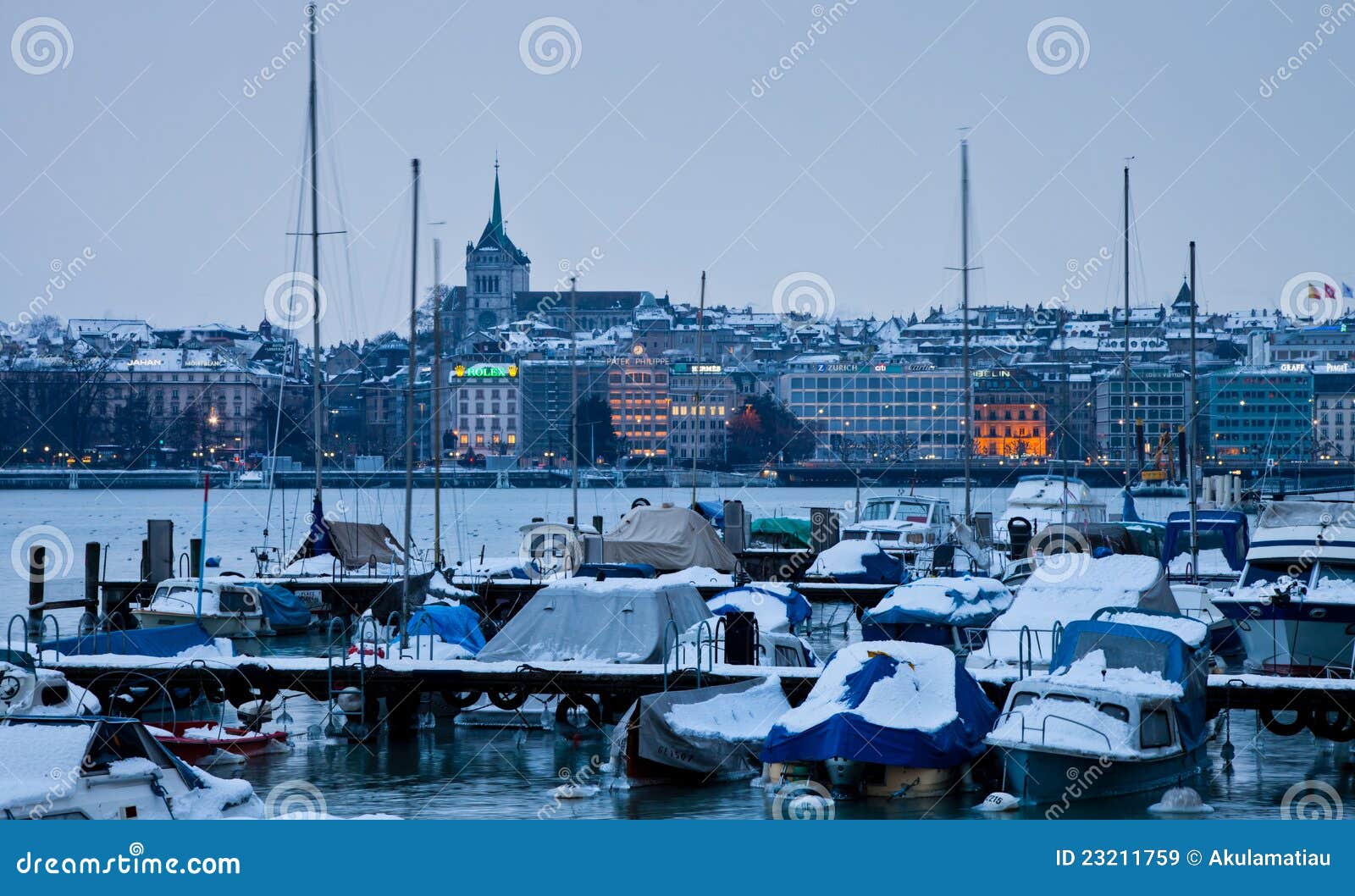 Genf-Stadtbild Und Jachthafen Im Winter Redaktionelles Stockbild - Bild ...