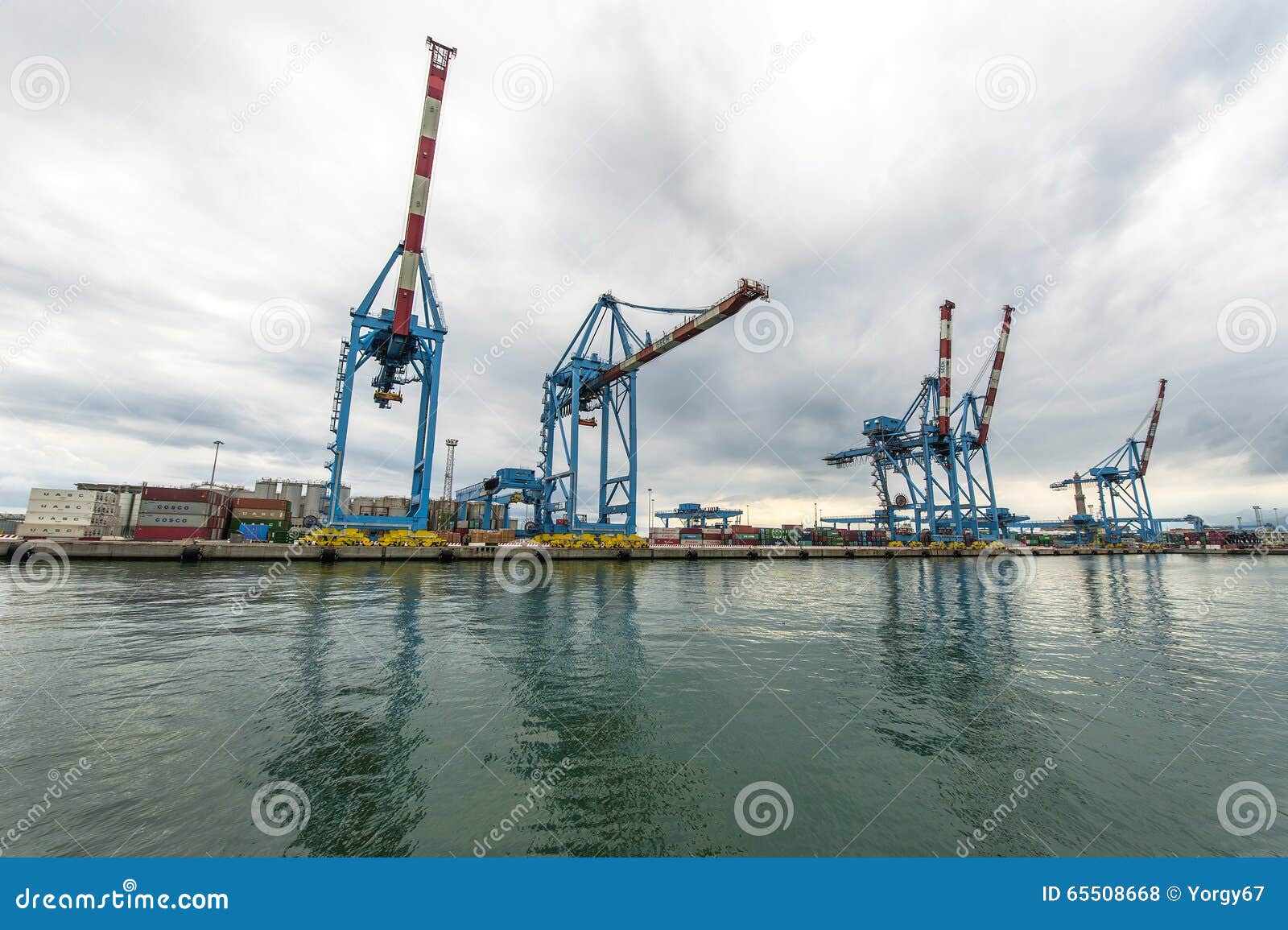 Genova Harbor editorial stock photo. Image of italy, equipment - 65508668