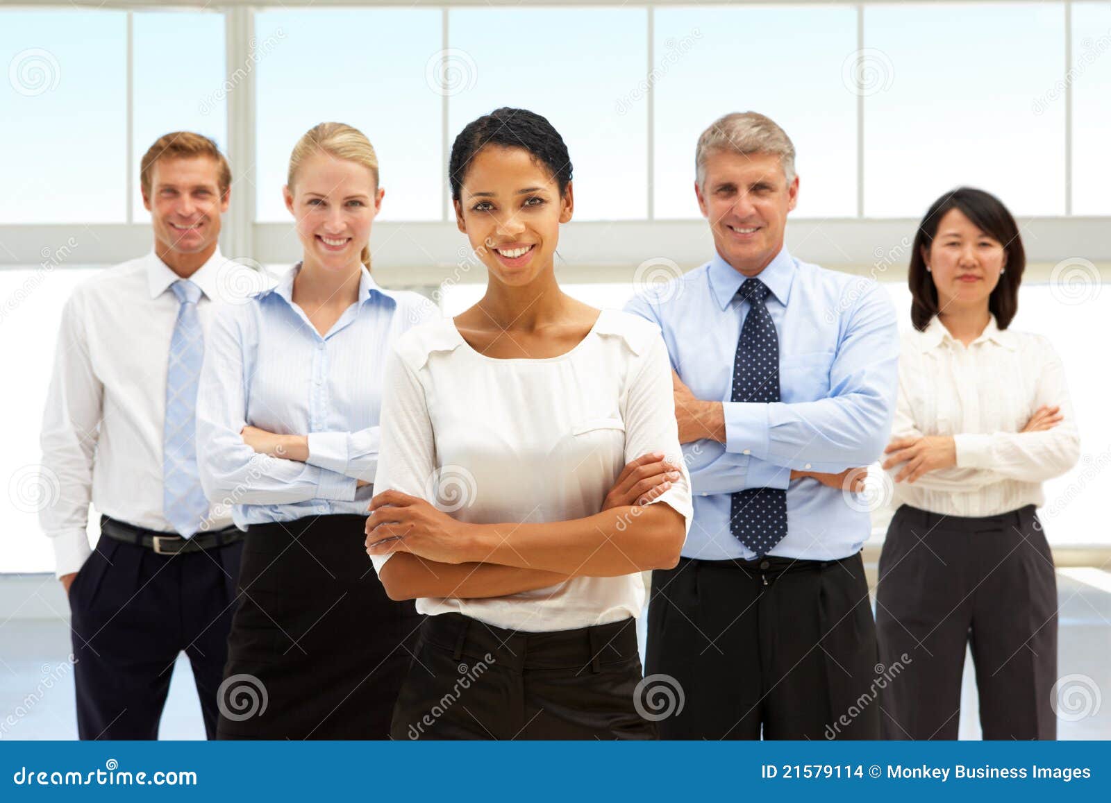 Gens d'affaires confiant photo stock. Image du chemin - 21579114