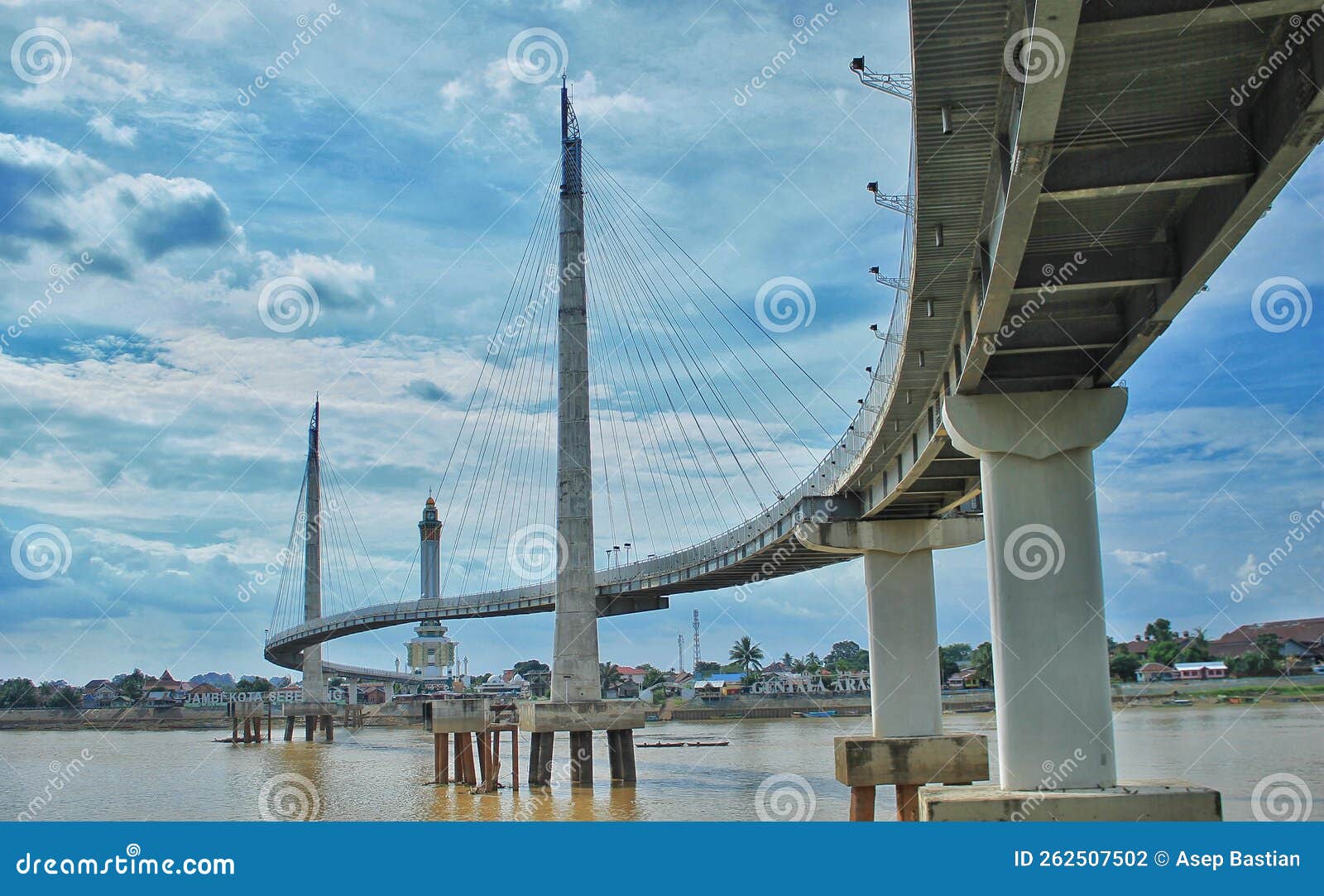 Gentala Arasy Bridge stock photo. Image of pier, arch - 262507502