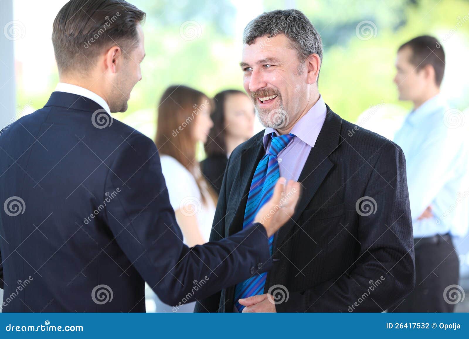 Gente Di Affari Di Discussione Fotografia Stock - Immagine di squadra ...