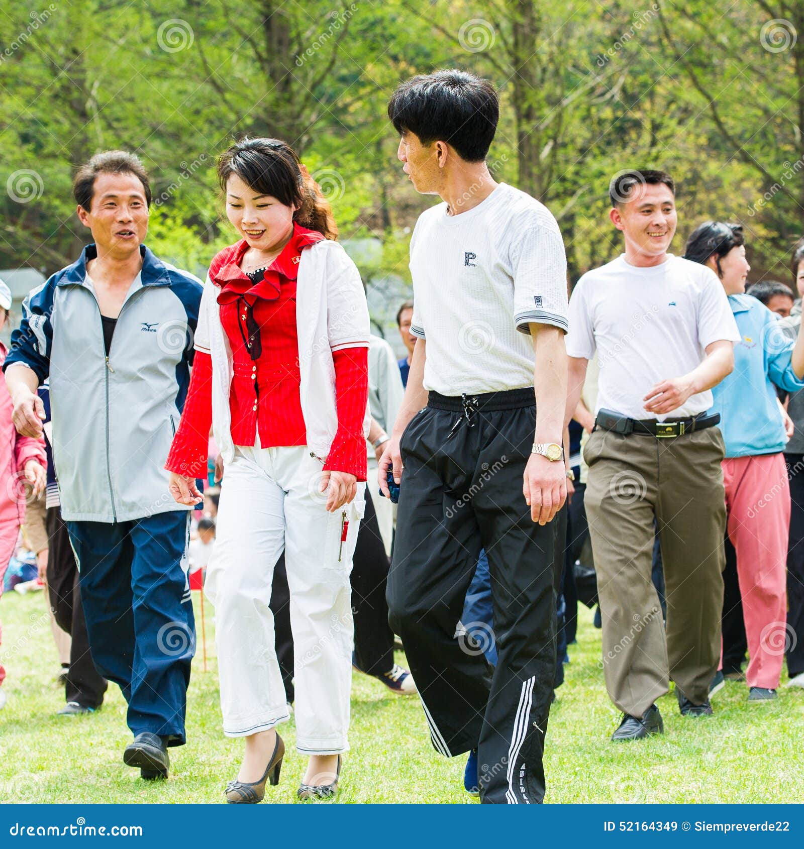 Gente en COREA DEL NORTE imagen de archivo editorial. Imagen de persona ...