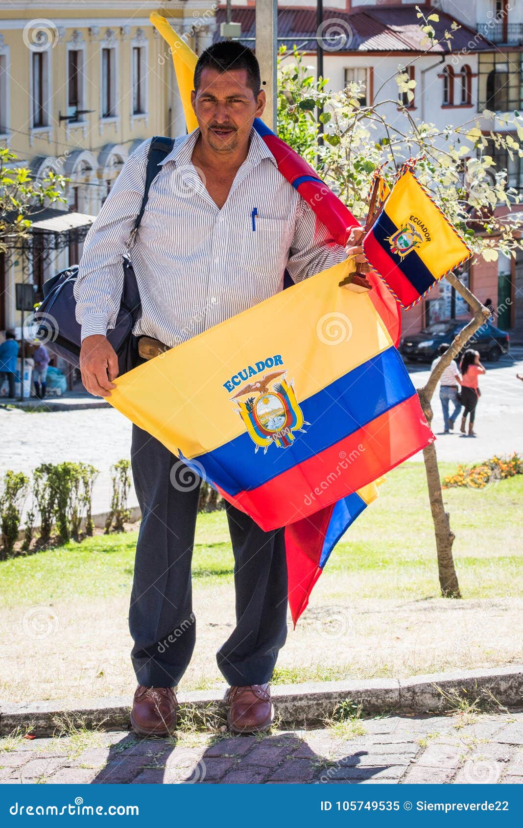 Gente en Ecuador imagen editorial. Imagen de quito, folclore - 105749535