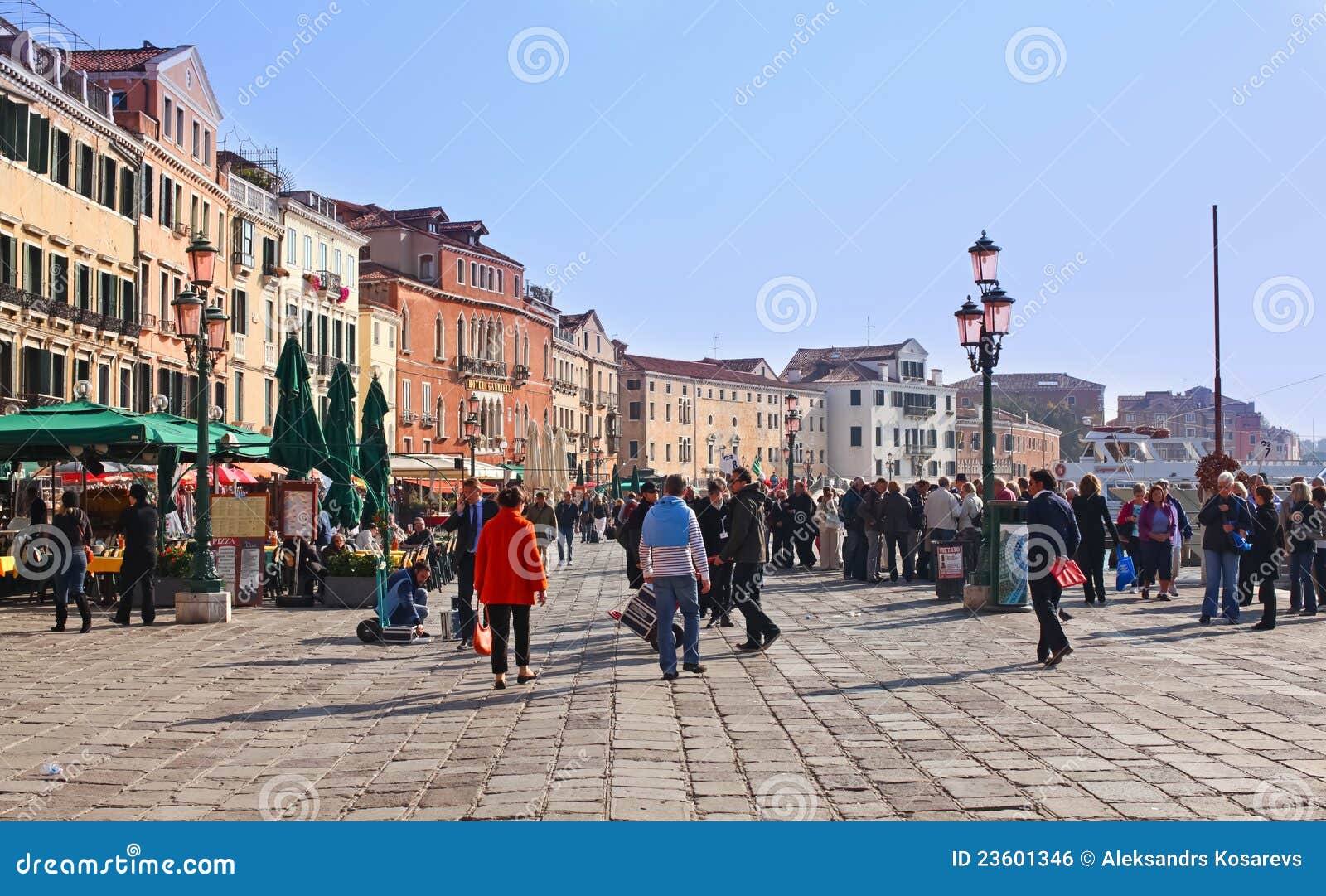 Gente en Venecia, Italia foto editorial. Imagen de famoso - 23601346
