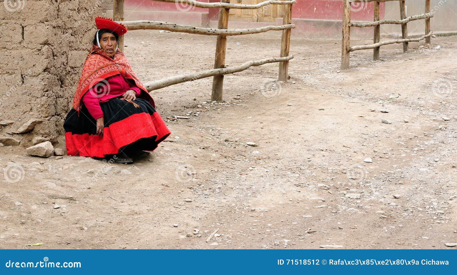 Gente tradicional de Perú fotografía editorial. Imagen de aldeano ...