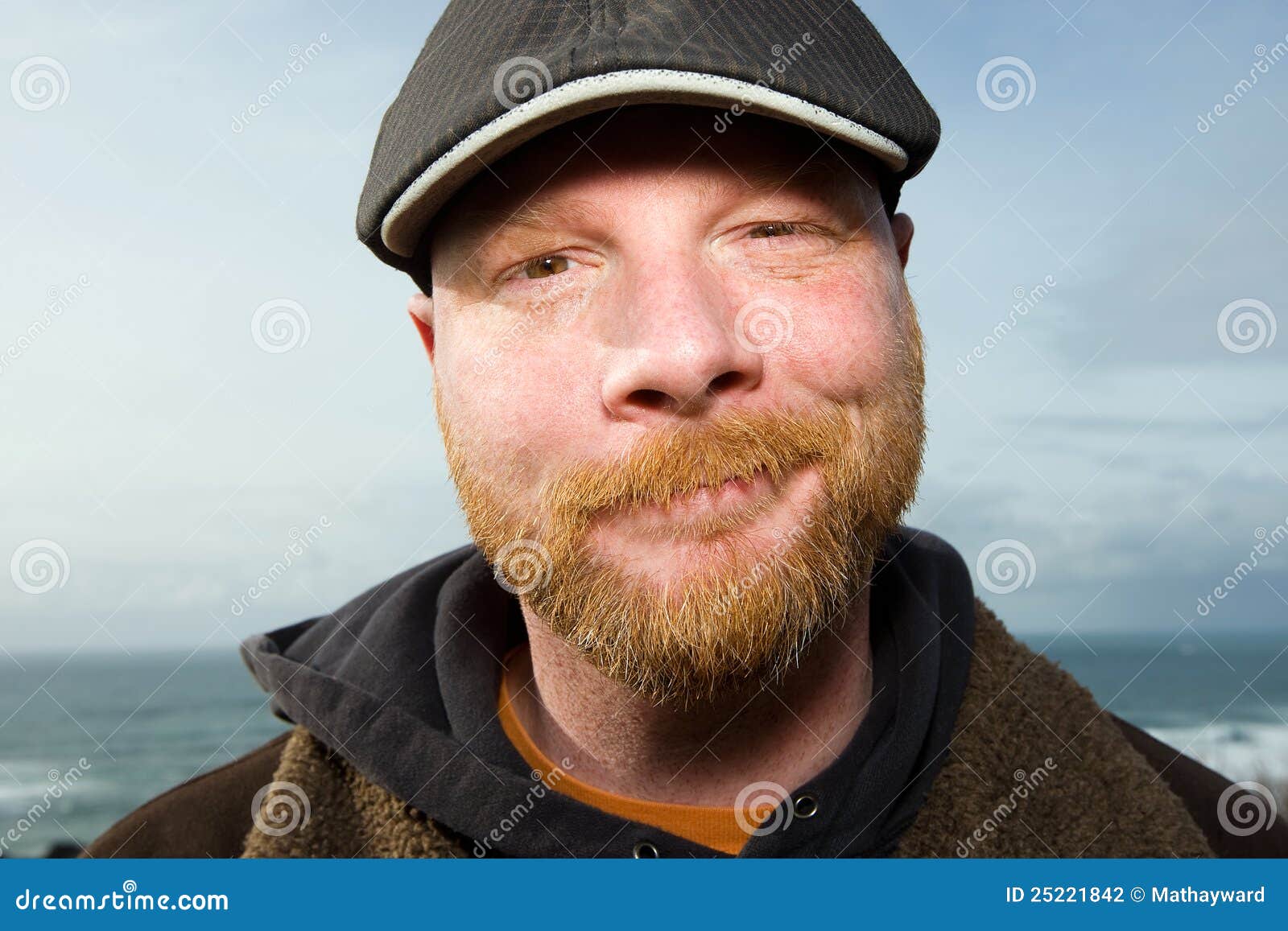 Gentil homme irlandais photo stock. Image du visage, plage - 25221842