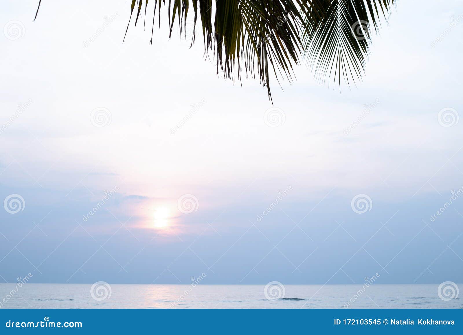 Gentle Lilac Sunset on the Sea Stock Image - Image of colorful ...