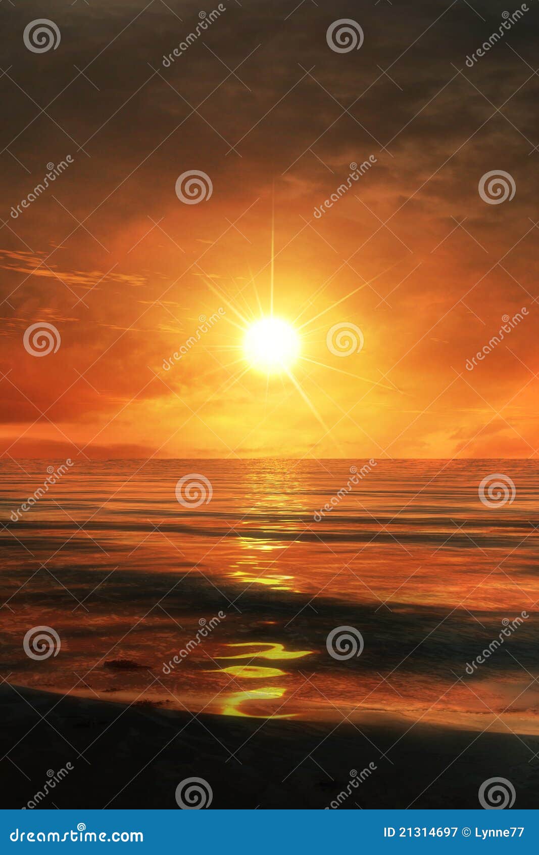 A Gentle Sunset On A Beautiful Sea, The Orange Sun Shines With Its Last ...