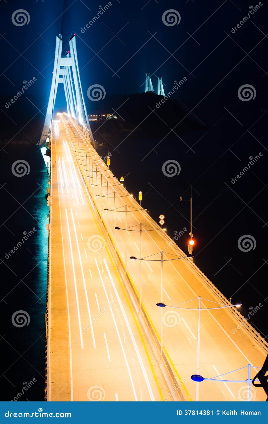 Geoje bridge stock image. Image of road, lines, mobile - 37814381