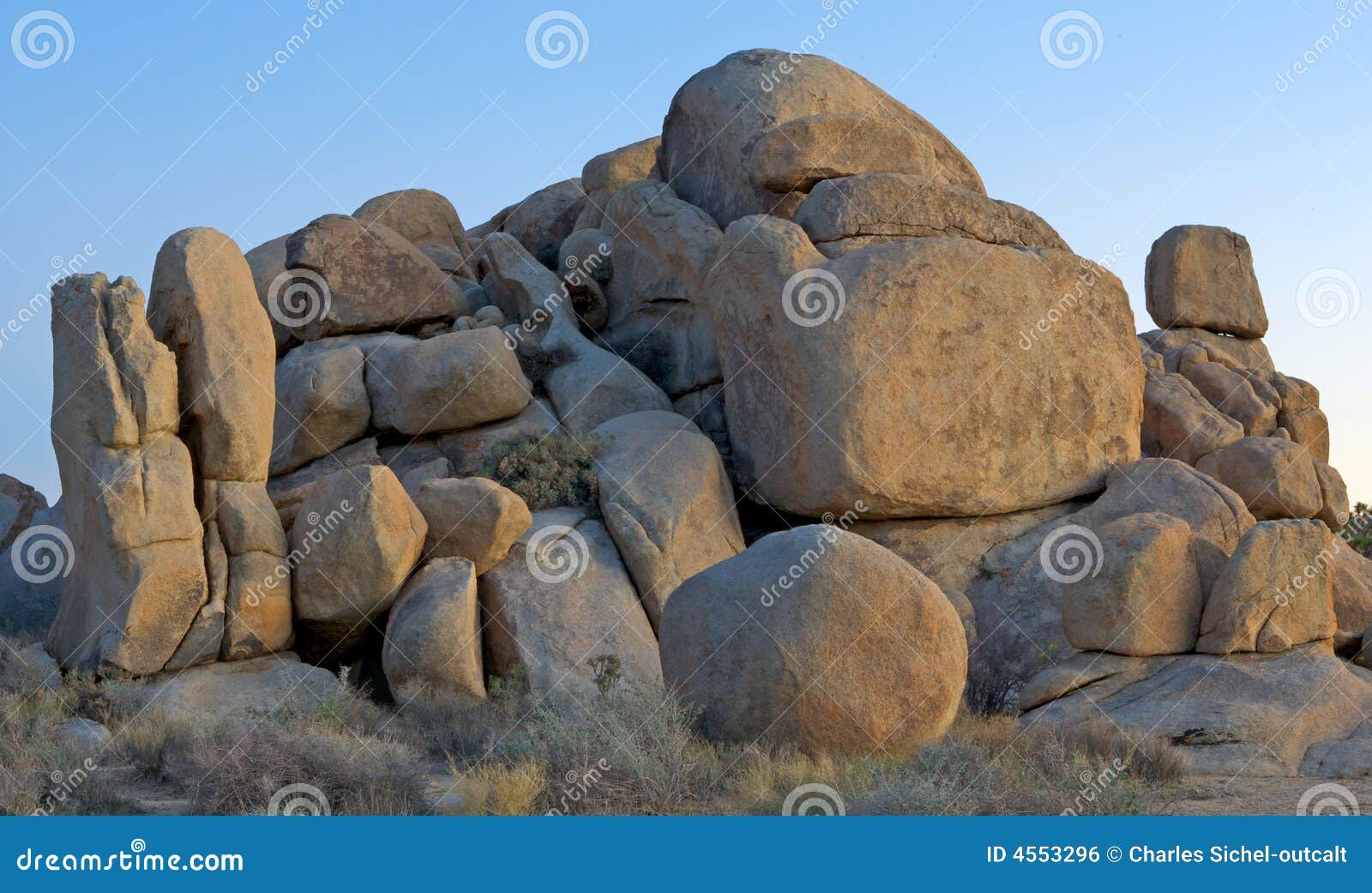 Geological rock formations stock photo. Image of outdoor - 4553296