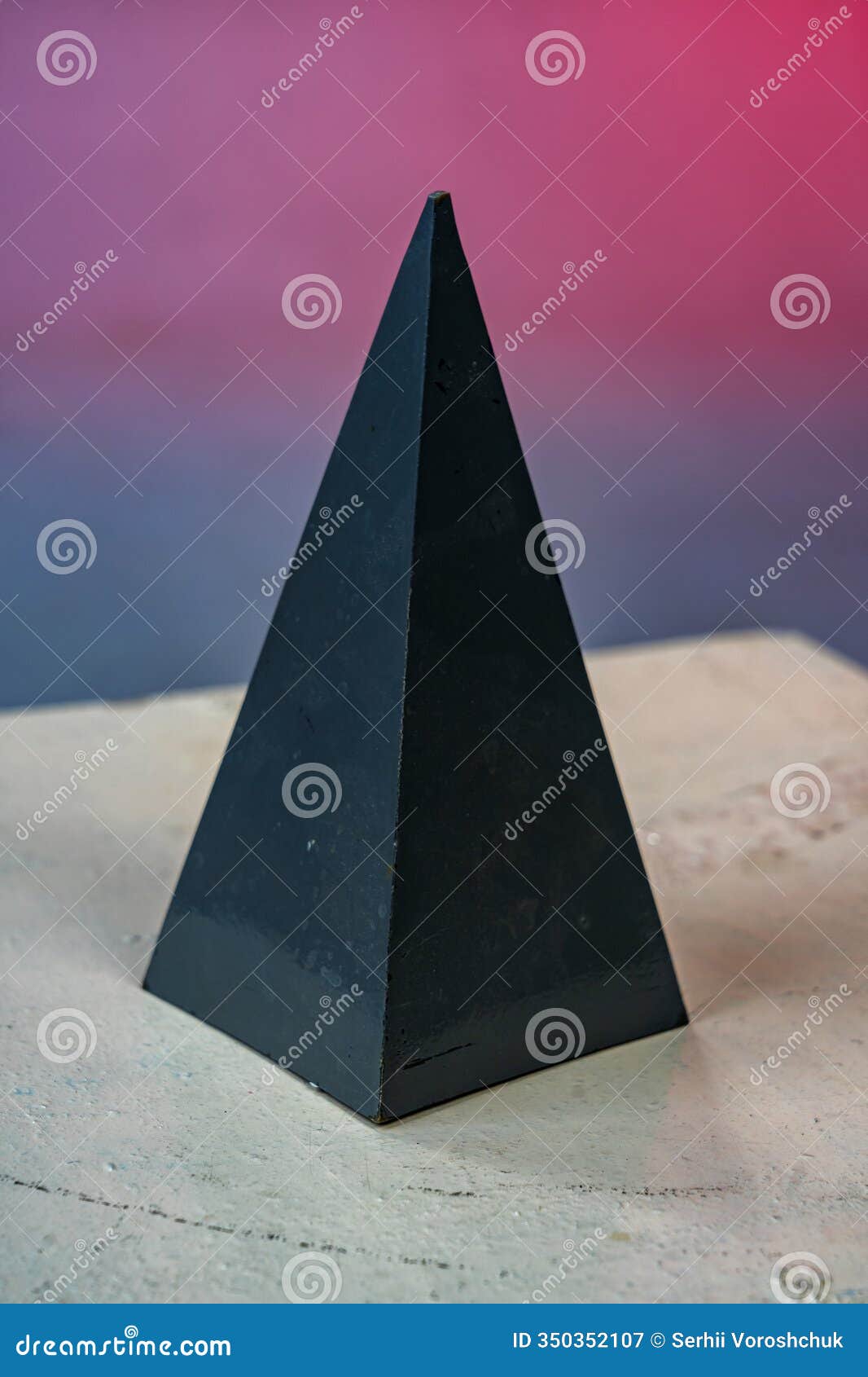 Black Pyramid Stock Photography | CartoonDealer.com #28102184