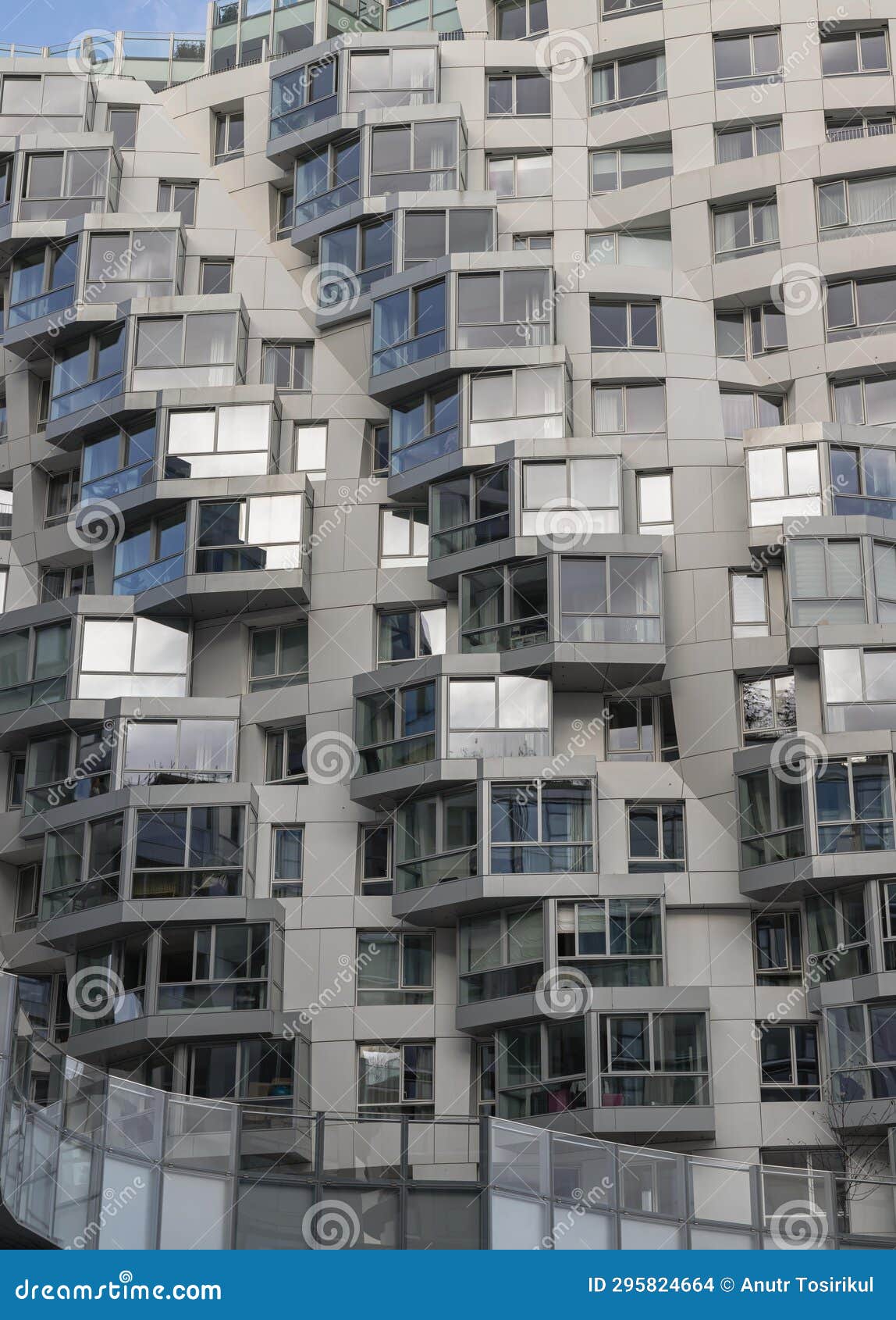 Geometric Design on a Modern Building Complex with Repeating Structure ...