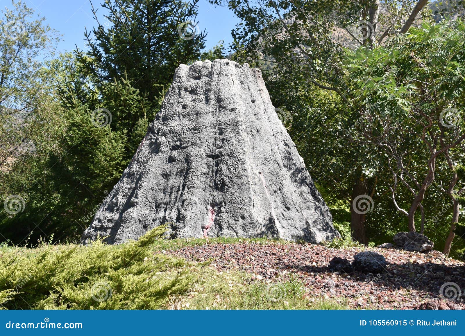 George S. Eccles Dinosaur Park in Ogden, Utah Stock Image - Image of ...