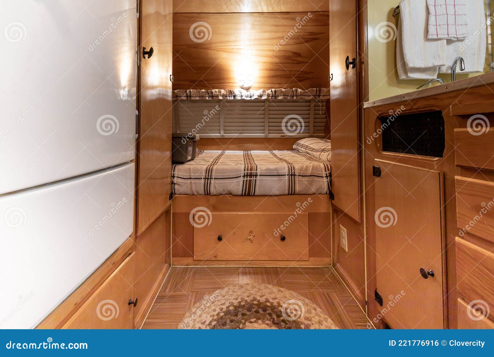 Estacada, or - USA: 06-12-2021: Vintage Terry Trailer, Fully Restored ...