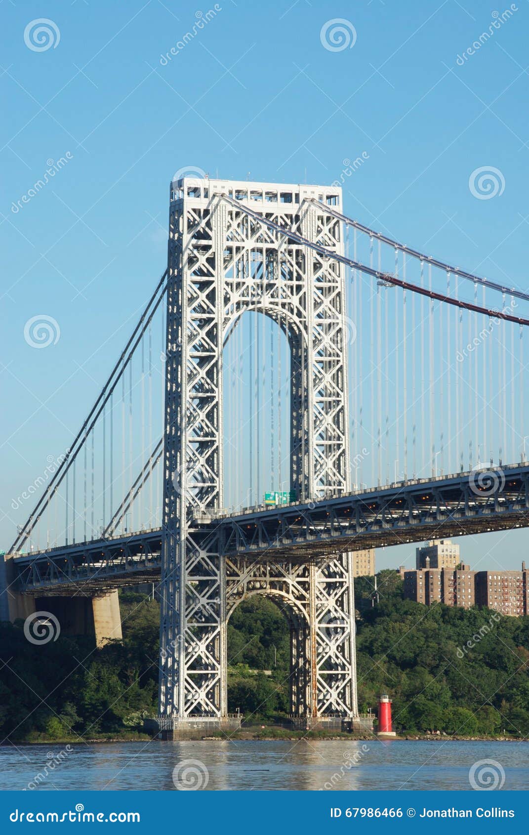 The George Washington Bridge and the Little Red Lighthouse Stock Photo ...