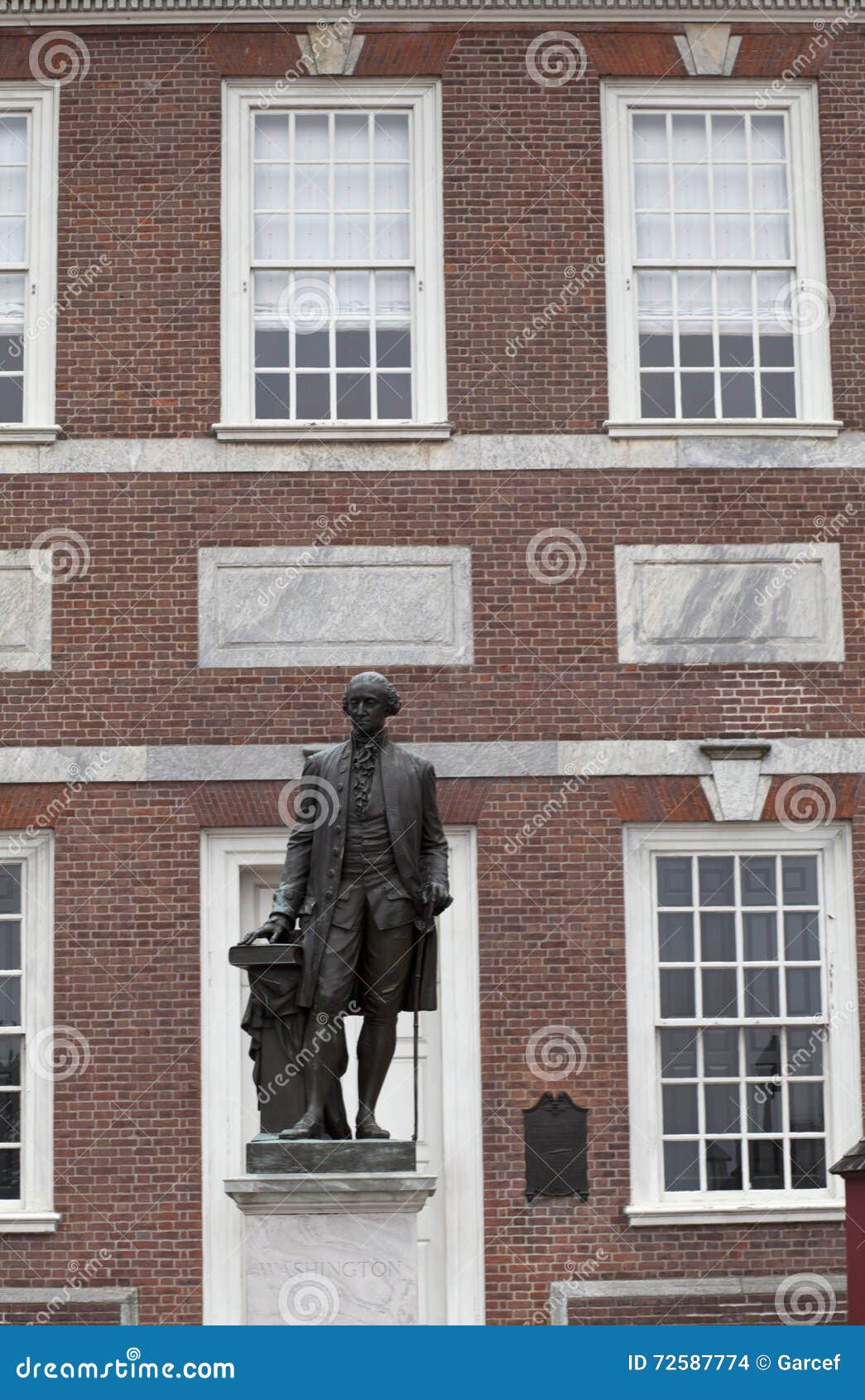 George Washington Statue at Independence Hall Editorial Stock Image ...