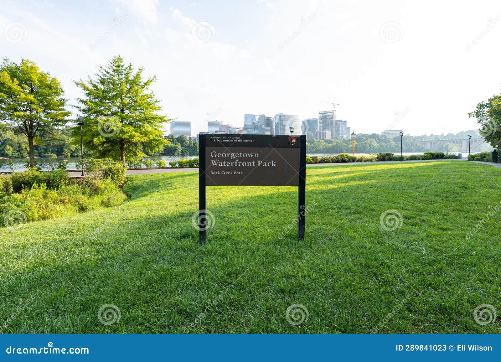 Georgetown Waterfront Park editorial stock photo. Image of summer ...