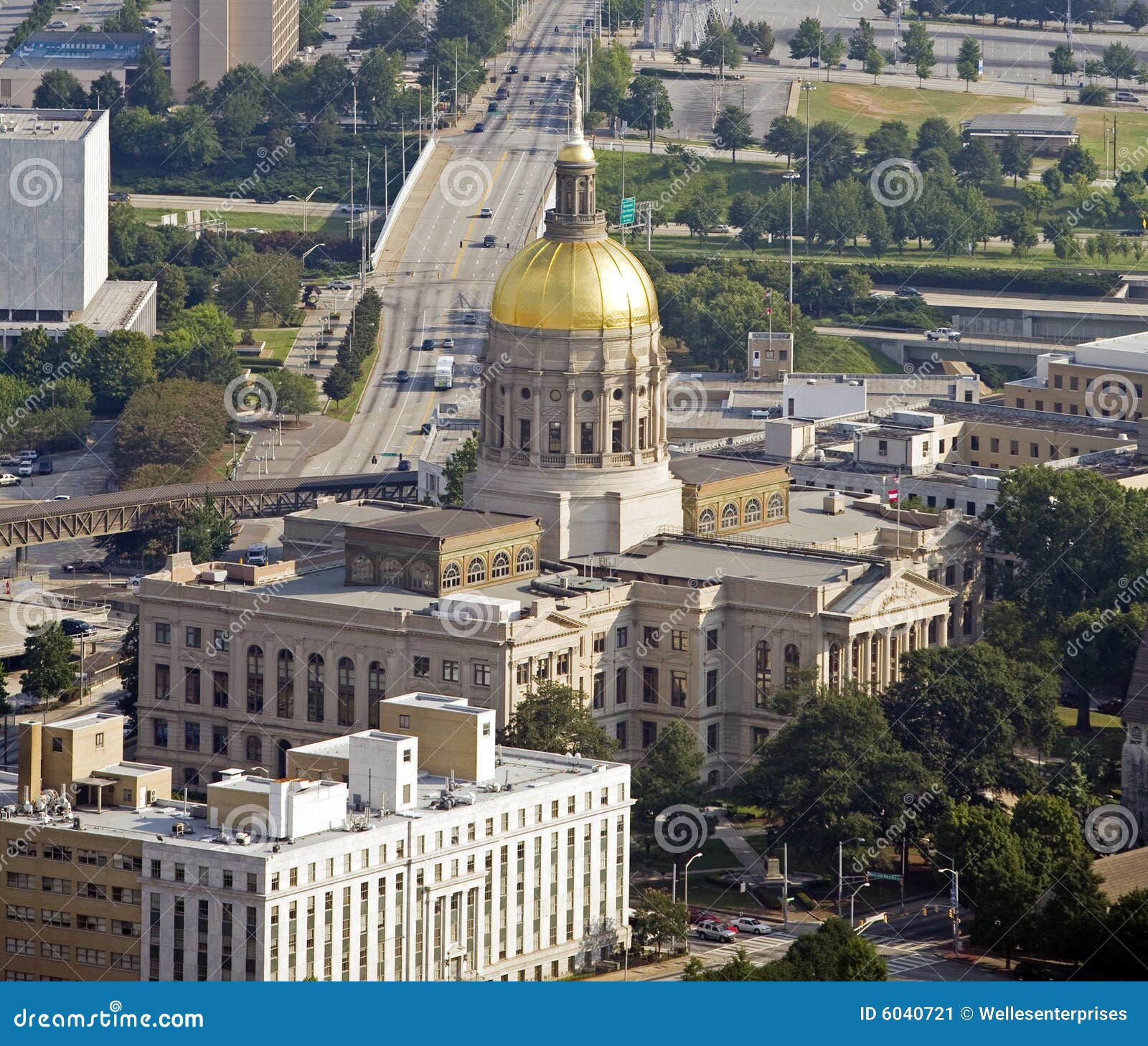 Georgia State Capitol Building Stock Image - Image of gold, legislature ...